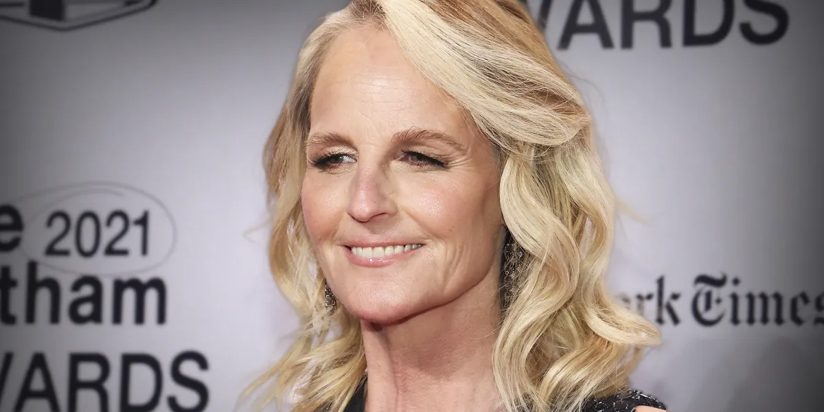 Helen Hunt Shared New Makeup-Free Photo: At 60, Fans Accused Her of ...